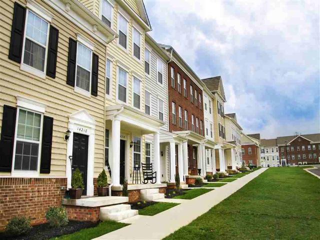 Middletown Landing 1 Bedroom Apartment for Rent at 700 Landis Ridge Dr, Louisville, KY 40245