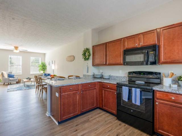 Middletown Landing 2 Bedroom Apartment for Rent at 700 Landis Ridge Dr, Louisville, KY 40245