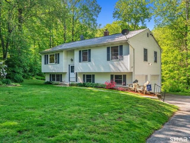 Middletown Rd, Colchester, Home For Sale