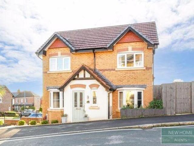 Middlewich Close, Horwich, 3 Bedroom Semi detached