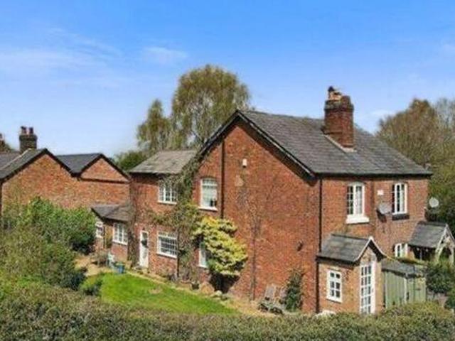 Middlewich Road, Knutsford, 3 Bedroom Cottage