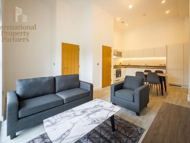 Middlewood Plaza, Craven Street, Salford M5, 2 bed flat to rent, £1,450 pcm | PrimeLocation
