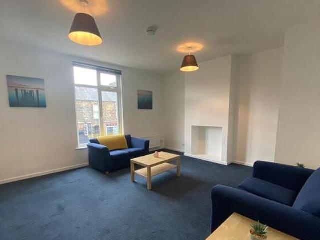 Middlewood Road, Hillsborough, 2 Bedroom Flat
