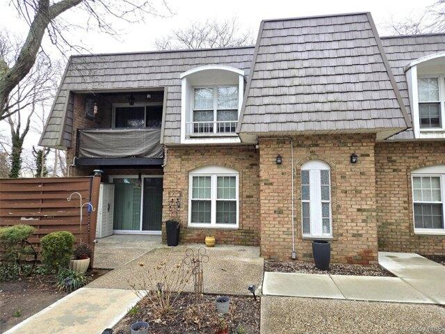 Middle Country Rd Apt A, Coram, Property For Sale