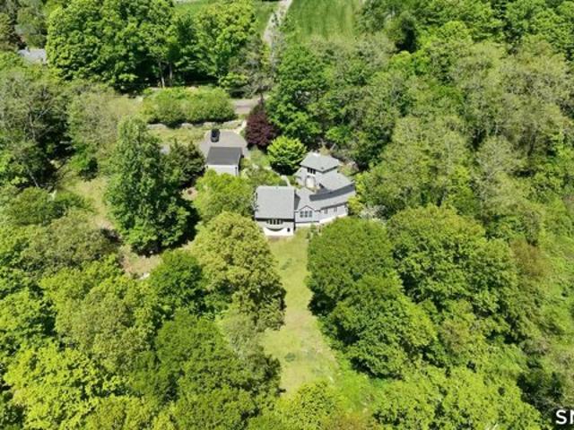 Middle Haddam Rd, Portland, Home For Sale