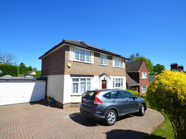 Middle Hill, Egham TW20, 1 bed maisonette to rent, £1,150 pcm | PrimeLocation