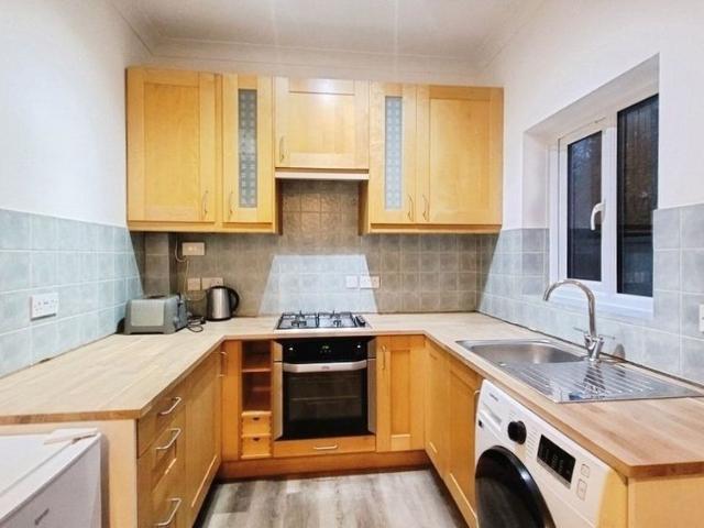 Middle Hill, Englefield Green, Surrey, TW20 0JL