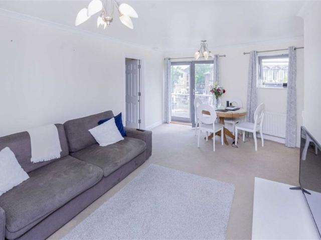 Middle Lane, TW11, London