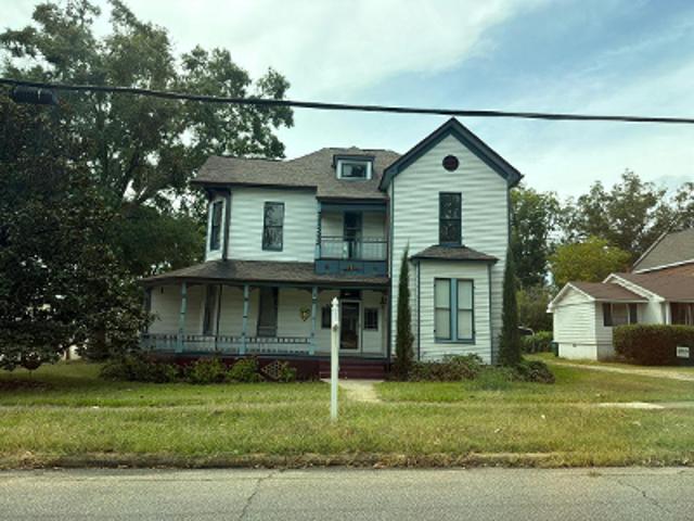 Middle St
