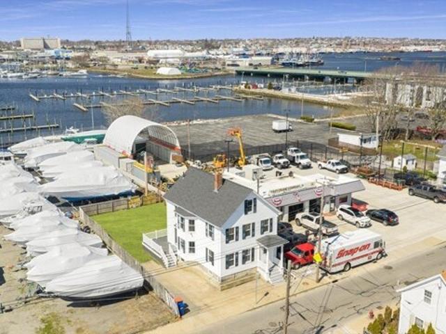 Middle St, Fairhaven, Home For Sale