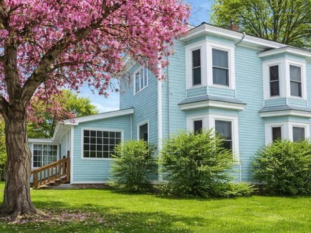 Middle St, Farmington, Home For Sale