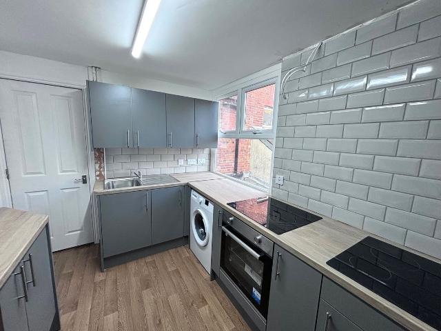 Middle Street, Yeovil BA20, Room to rent, £625 pcm | PrimeLocation