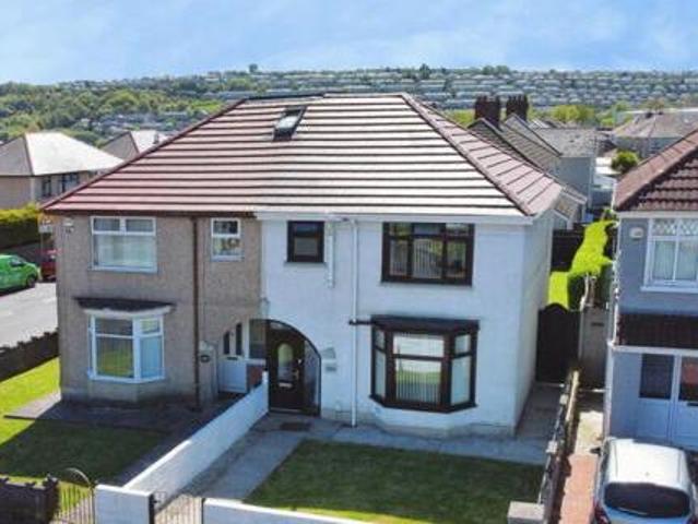 Middle Road, Gendros, 3 Bedroom Semi detached