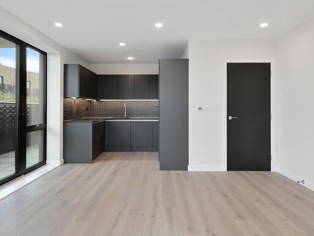 Middle Road, LONDON 2 bed apartment to rent £2,369 pcm £547 pw