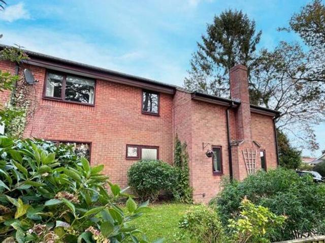 Middle Road, Sway, 4 Bedroom End