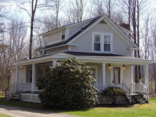 Middle Rd, Clarendon, Home For Sale