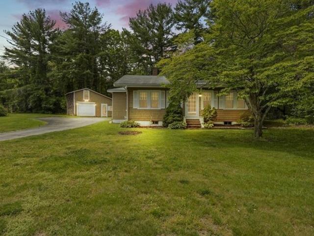 Middle Rd, Acushnet, Home For Sale