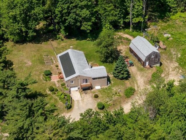 Middle Rd, Brentwood, Home For Sale