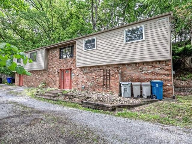 Middle Rd, Glenshaw, Home For Sale