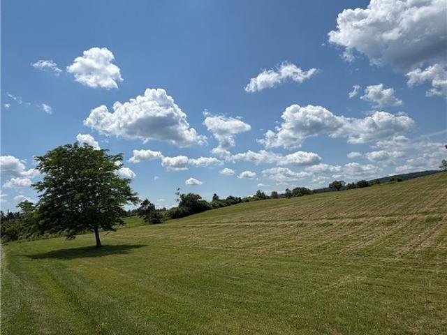 Middle Rd, Horseheads, NY 14845