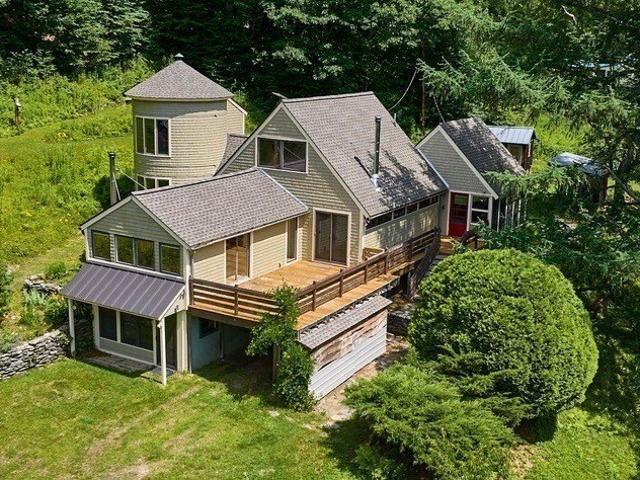 Middle Rd, Hawley, Home For Sale