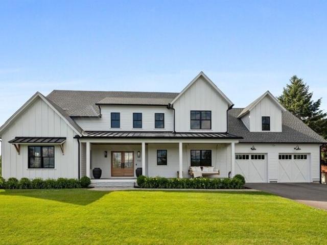 Middle Rd, Newbury, Home For Sale