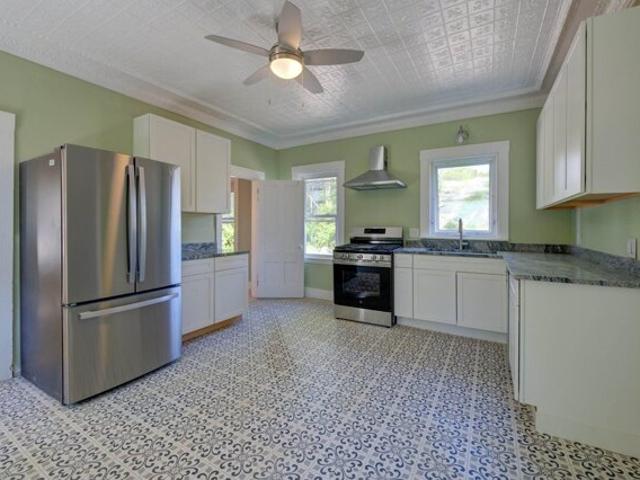 Middle Rd, Woolwich, Home For Sale
