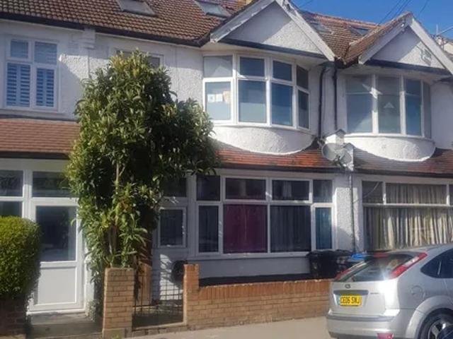 Middle Way, London, SW16 5JL, United Kingdom | 4 bed house for rent #167229497 | Rentberry