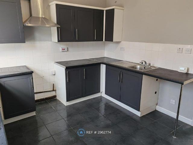 Middlecroft Road, Staveley, Chesterfield S43, 3 bed terraced house to rent, £875 pcm | PrimeLocation