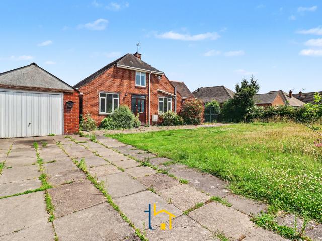 Middlefield Lane, Hinckley LE10, 3 bed detached house to rent, £1,600 pcm | PrimeLocation