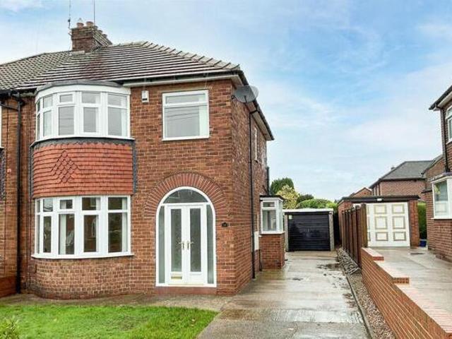 Middlefield Road, Bessacarr, 3 Bedroom Semi detached