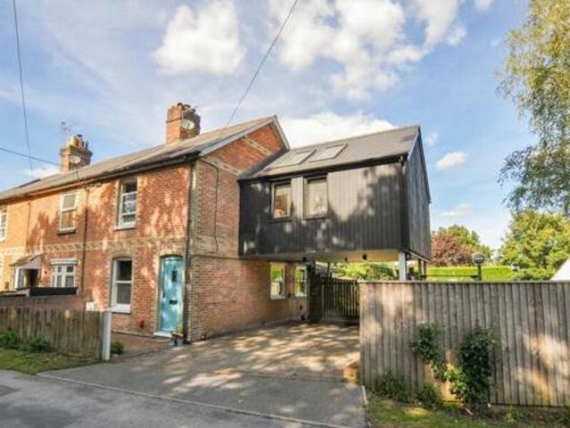 Middlehill Road, Wimborne, 3 Bedroom Semi detached