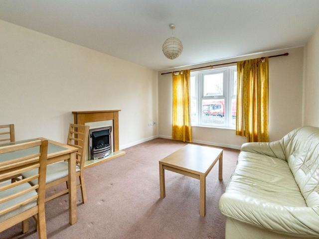 Middlepeak Way, Sheffield, S13