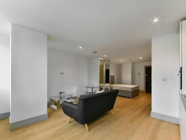 Middlesex House, High Street, Studio Flat For