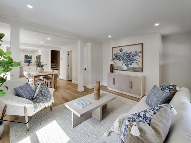 Middlesex St Unit,winchester, Condo For Sale