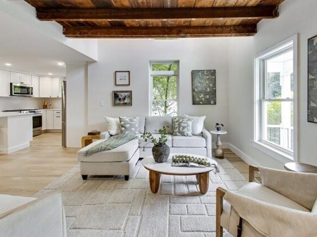 Middlesex St Unit,winchester, Condo For Sale