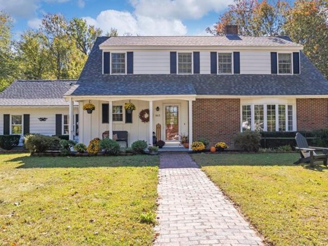 Middlesex Rd, Topsham, Home For Sale