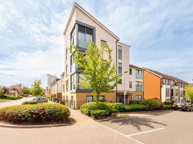 Midgham Way, Reading, RG2 1 bed apartment to rent £1,295 pcm £299 pw