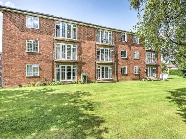 Midhope Close, Woking, Surrey, GU22