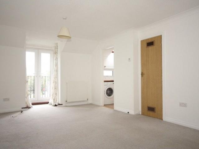 Midhope Road, Woking