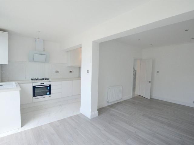 Midhurst Avenue, Croydon CR0, 4 bed terraced house to rent, £2,850 pcm | PrimeLocation