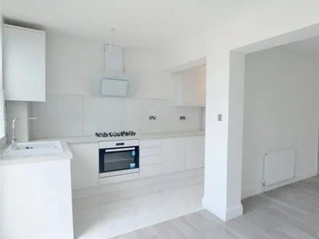 Midhurst Avenue, London, CR0 3PF, United Kingdom | 4 bed townhouse for rent #167775925 | Rentberry