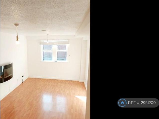 Midland Court, Birmingham, B3 1 bed flat to rent £1,000 pcm £231 pw