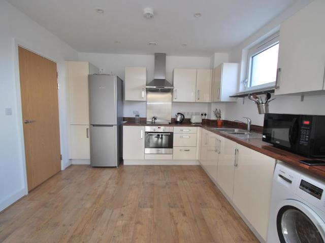 Midland Road, BATH 2 bed apartment to rent £1,700 pcm £392 pw
