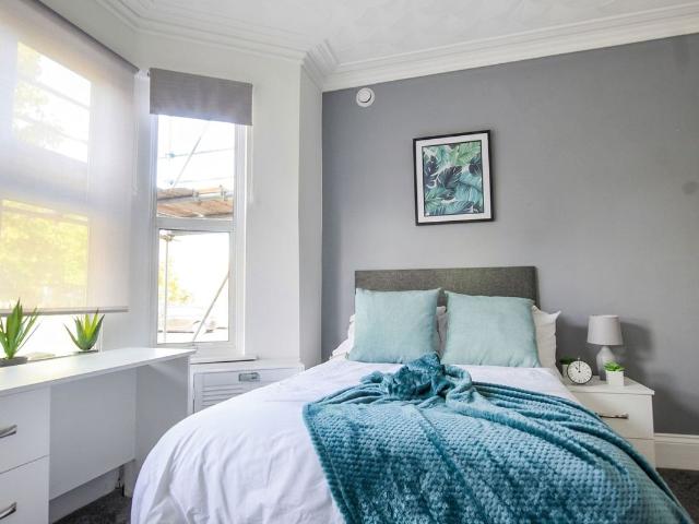 Midland Road, Gloucester GL1, 1 bed property to rent, £650 pcm | PrimeLocation