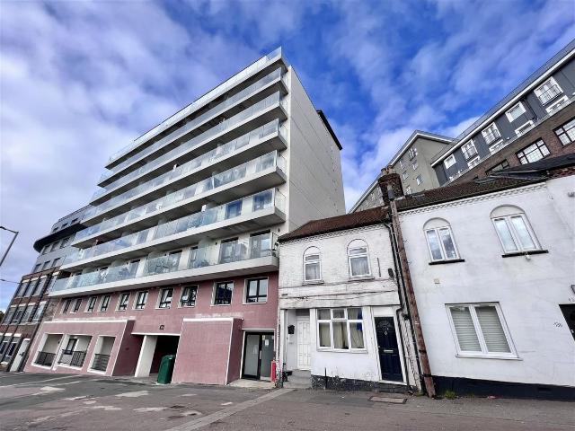 Midland Road, Luton LU2, 2 bed flat to rent, £1,500 pcm | PrimeLocation