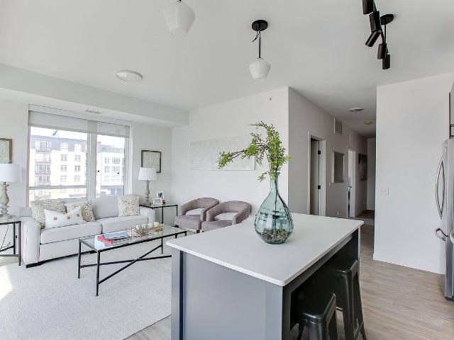 Midline Apartments Studio Apartment for Rent at 2227 University Ave W, St. Paul, MN 55114 St. Anthony