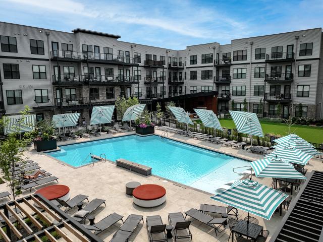 Midpoint West at GVX Studio Apartment for Rent at 721 Grandview Crossing Way, Columbus, OH 43215 Grandview South