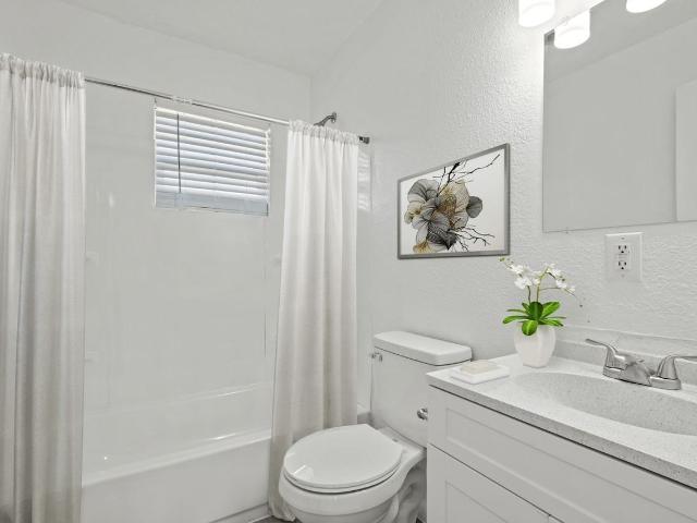 Midpoint on Wilshire 1 Bedroom Apartment for Rent at 701 E Wilshire Blvd, Oklahoma City, OK 73105 Musgrave
