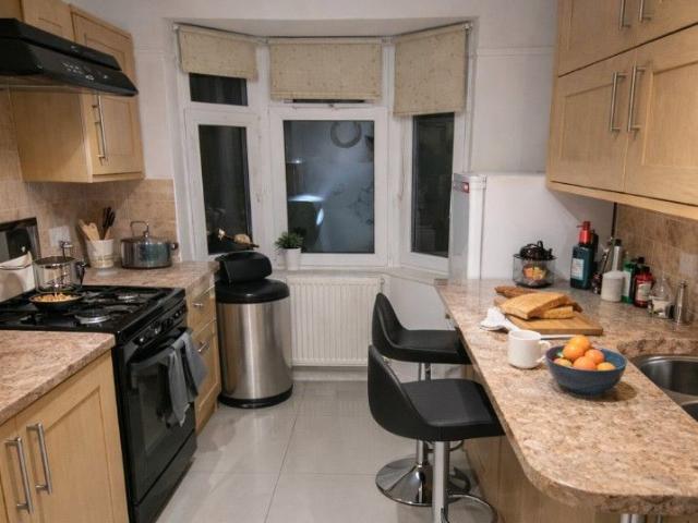 Midstrath Road, London NW10, 1 bed flat to rent, £1,900 pcm | PrimeLocation